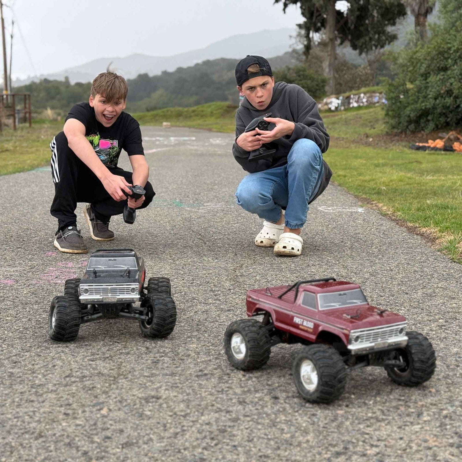 Affordable 1:10 Ford F100 Monster Truck RTR 2WD | 2S LiPo 550 Motor ...